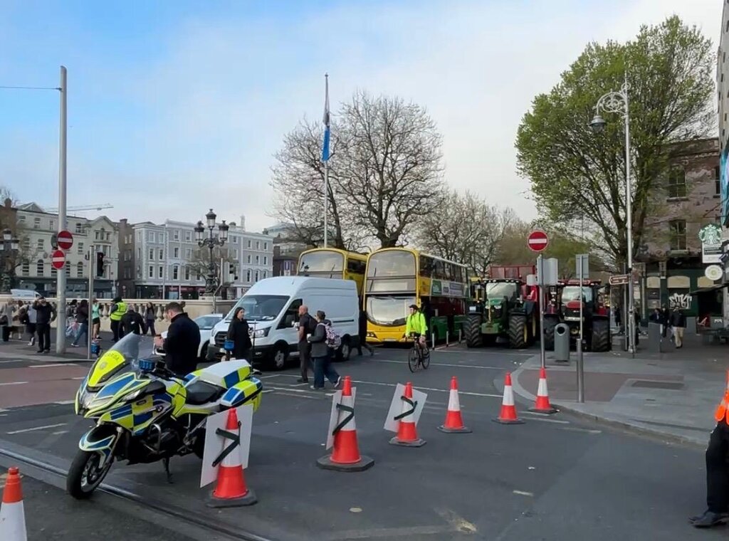 Fuel Price Protests Causing Second Day Of Disruption Across Ireland ...