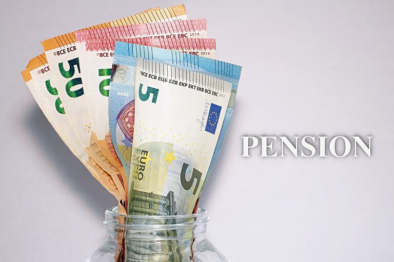 New Retirement Age Rights To Take Effect Next Week - Ireland's Classic ...